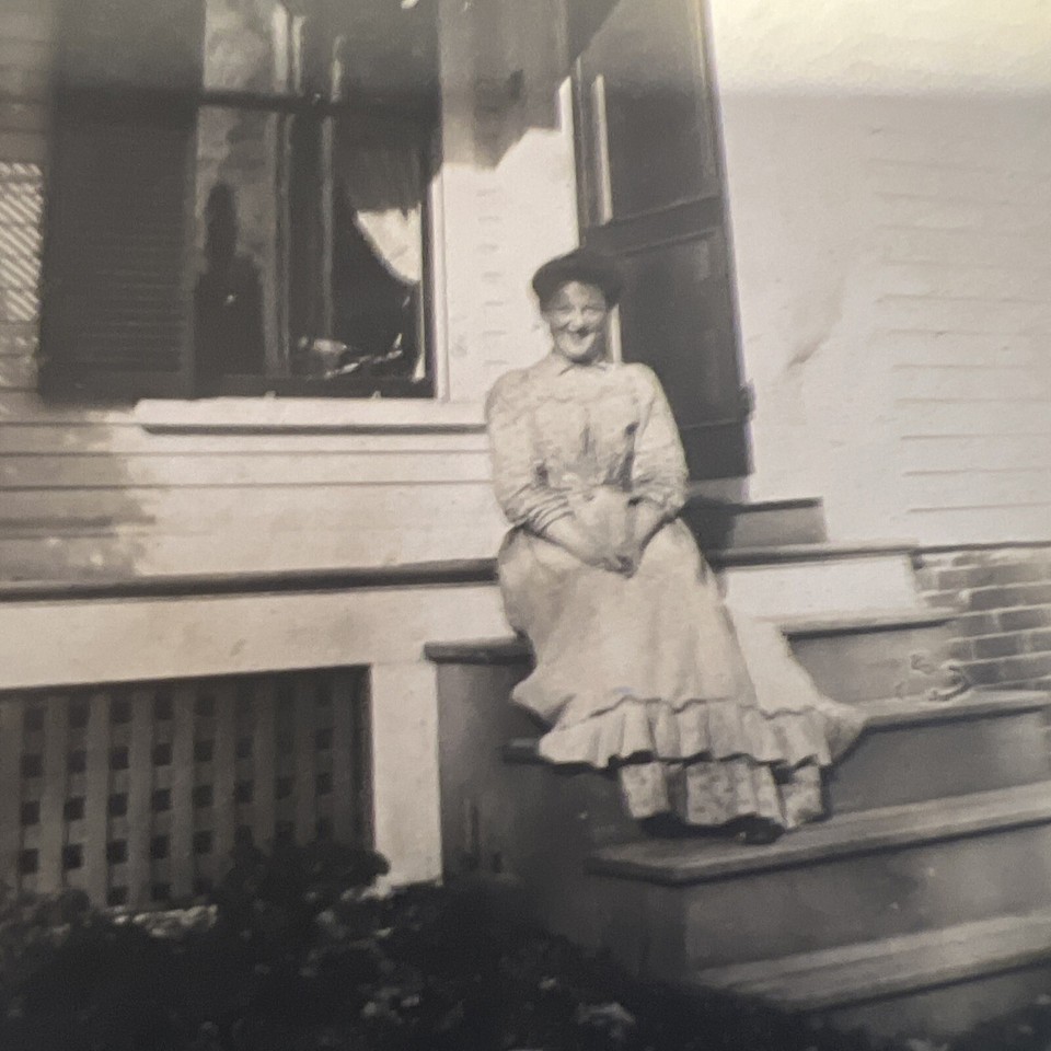 Vtg Cabinet Card Pretty Lady On Front Step Of House | eBay