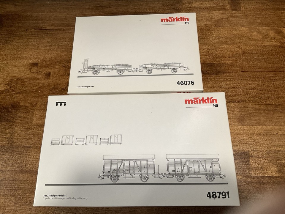 Marklin HO Freight Car Sets #46076 and #48791 - Cinder Transport and ...