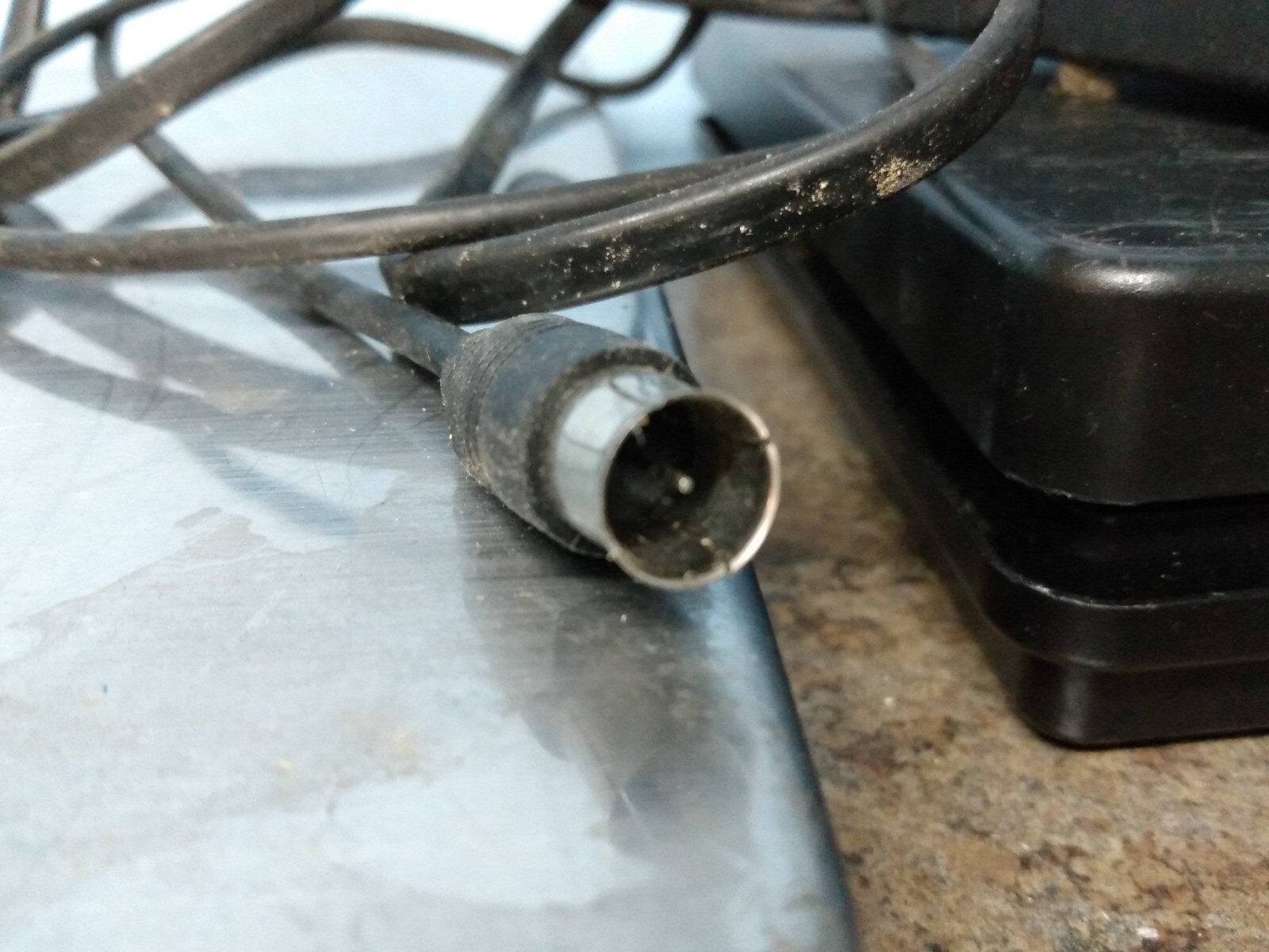 RCA ATSC Converter Box - DTA800B - Unit Only, No Remote - Power Supply ...