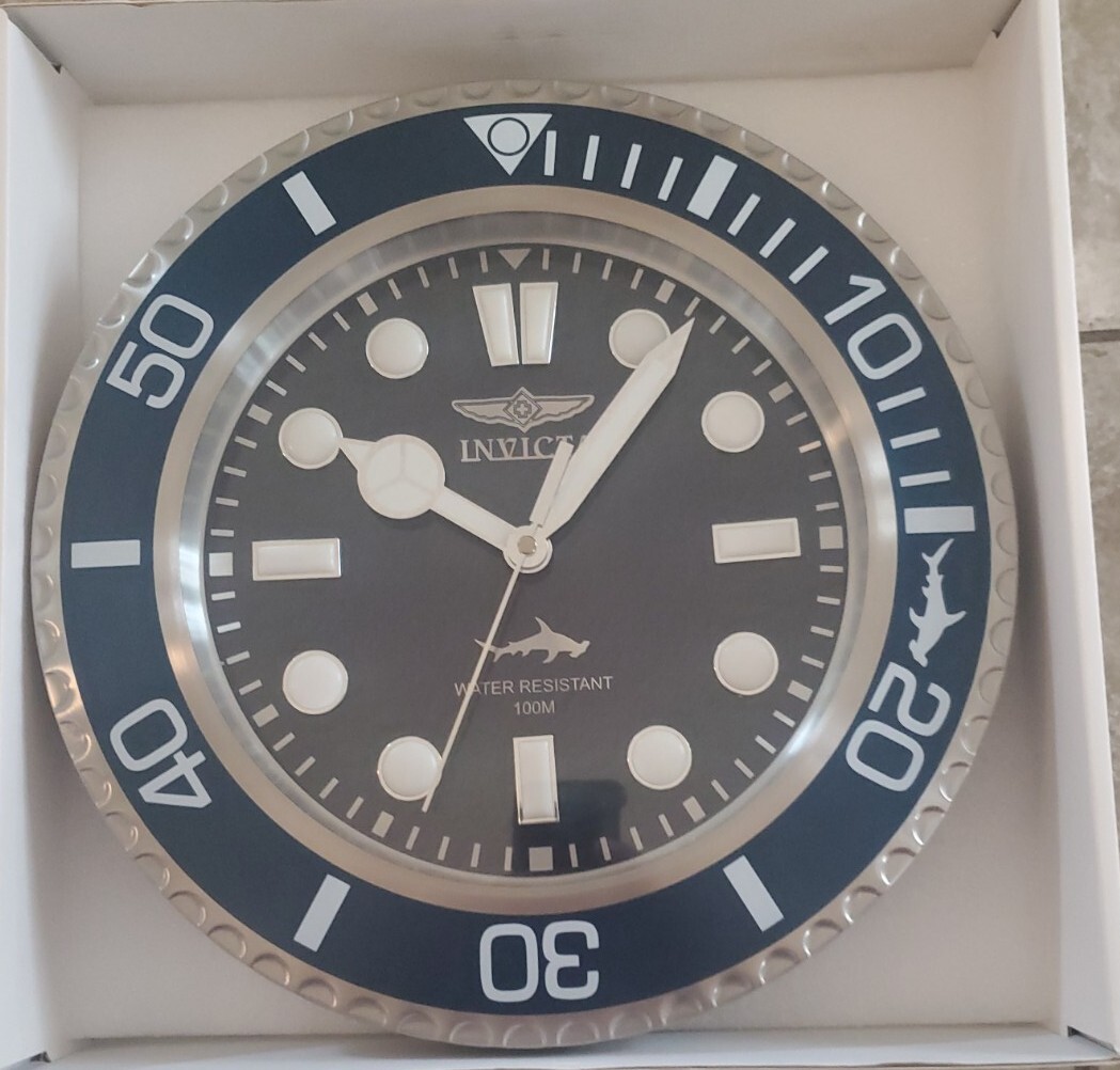 INVICTA IN33774 PRO DIVER MASTER OF THE OCEANS 14" STAINLESS STEEL WALL ...