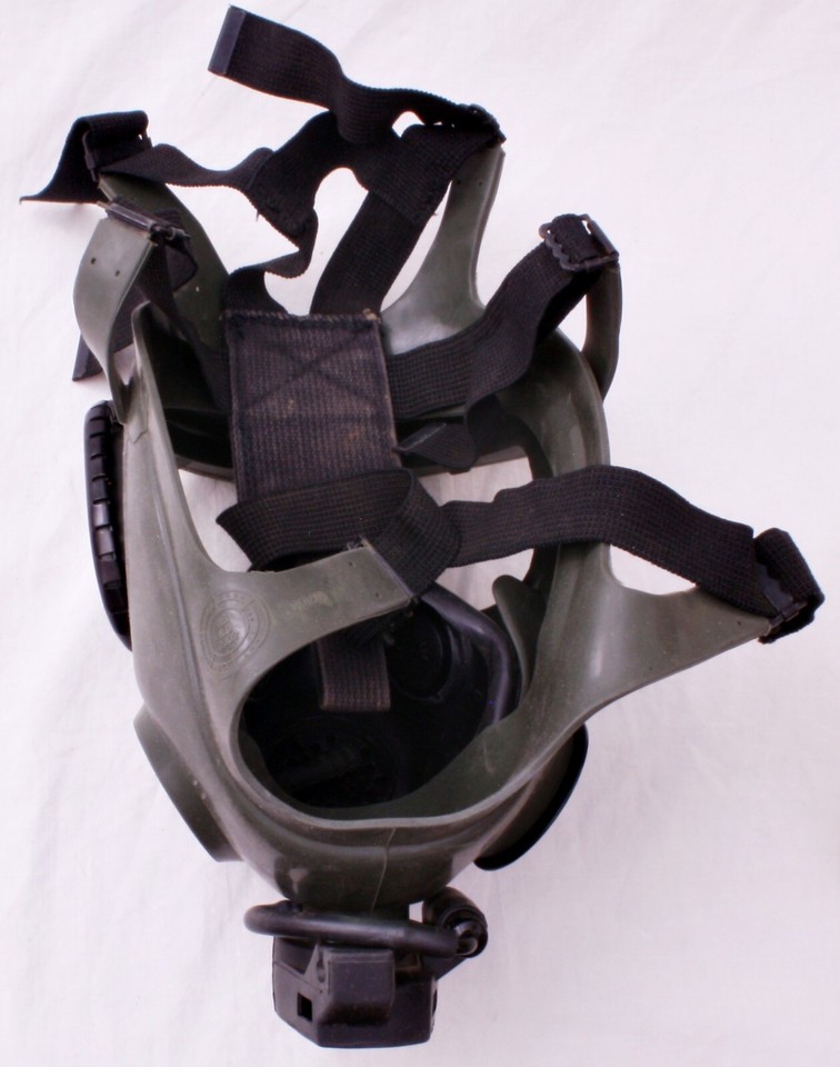 US Army M40 Gas Mask Size Medium with Bag, Extra Used Lenses, New ...
