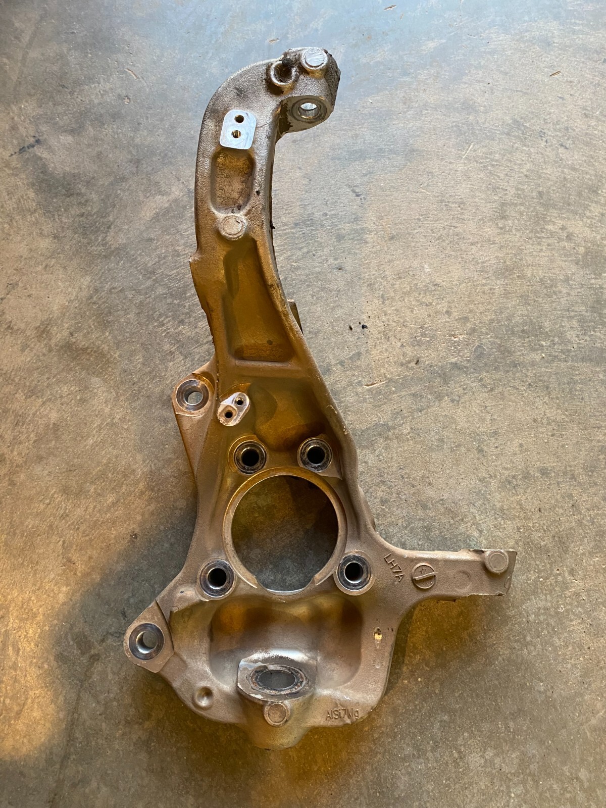 19 20 21 22 2021 CHEVROLET SILVERADO 1500 LEFT DRIVER STEERING KNUCKLE ...