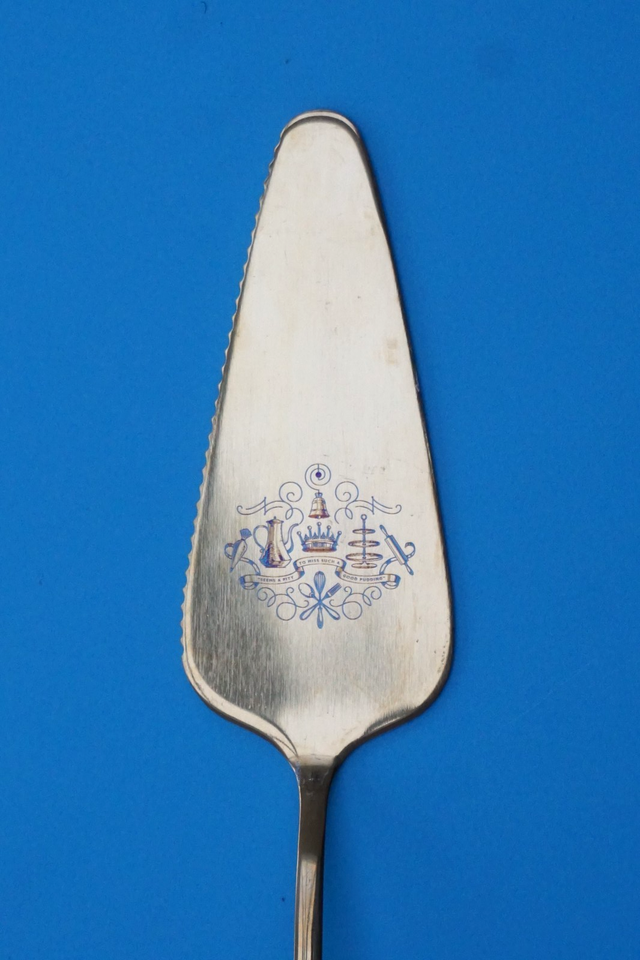 OFFICIAL DOWNTON ABBEY CAKE SLICE ~ GOLD COLOURED STAINLESS STEEL ~ NEW ...