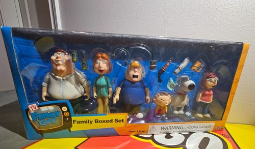 Family Guy Mezco Family Boxed Set 2006 – Sealed Figures, Clean Box, No ...