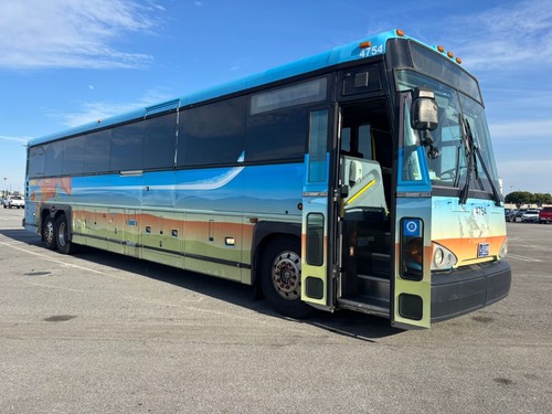 MOTOR COACH 2008 D4500CT | eBay