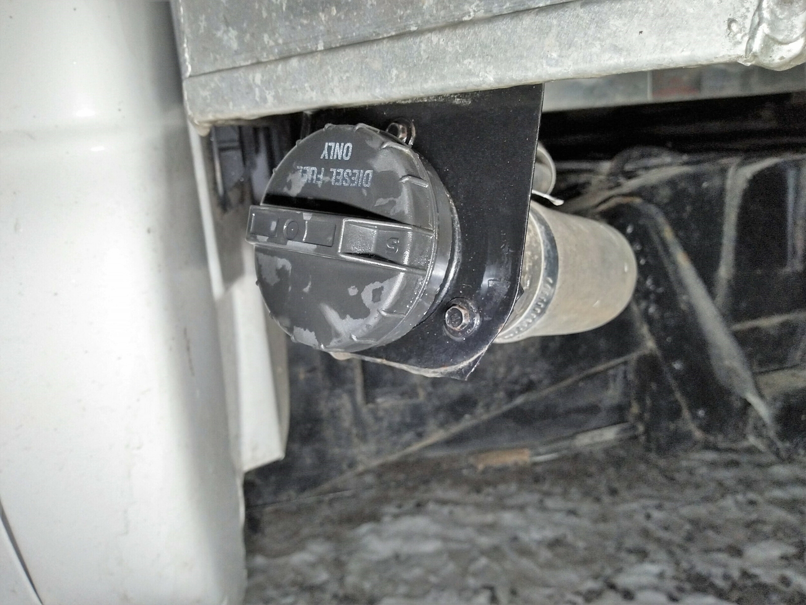 Fuel Diesel/Gas Filler Neck Mount For Flatbed or Service Body Trucks ...