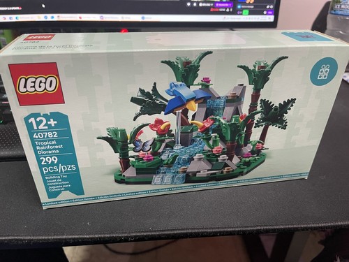 LEGO 40782 Tropical Rainforest Diorama | eBay