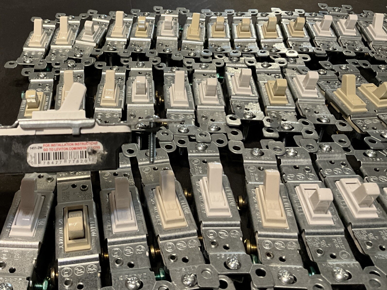 Lot of 50 Leviton 15 Amp White Switches ( 1451-2W) | eBay