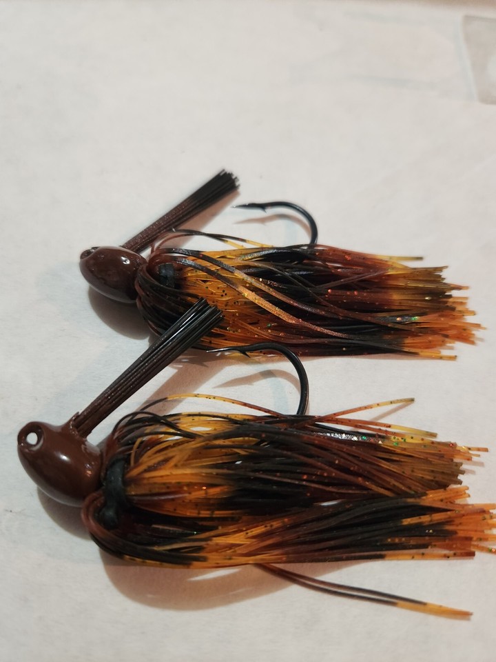 jigs 2 ct/Jigs 3/8 oz flipping and casting jigs brown/craw owner hook ...