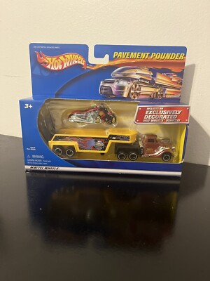 Hot Wheels Pavement Pounder Truck Hauler with Red Duncan’s Motorcycle 1 ...