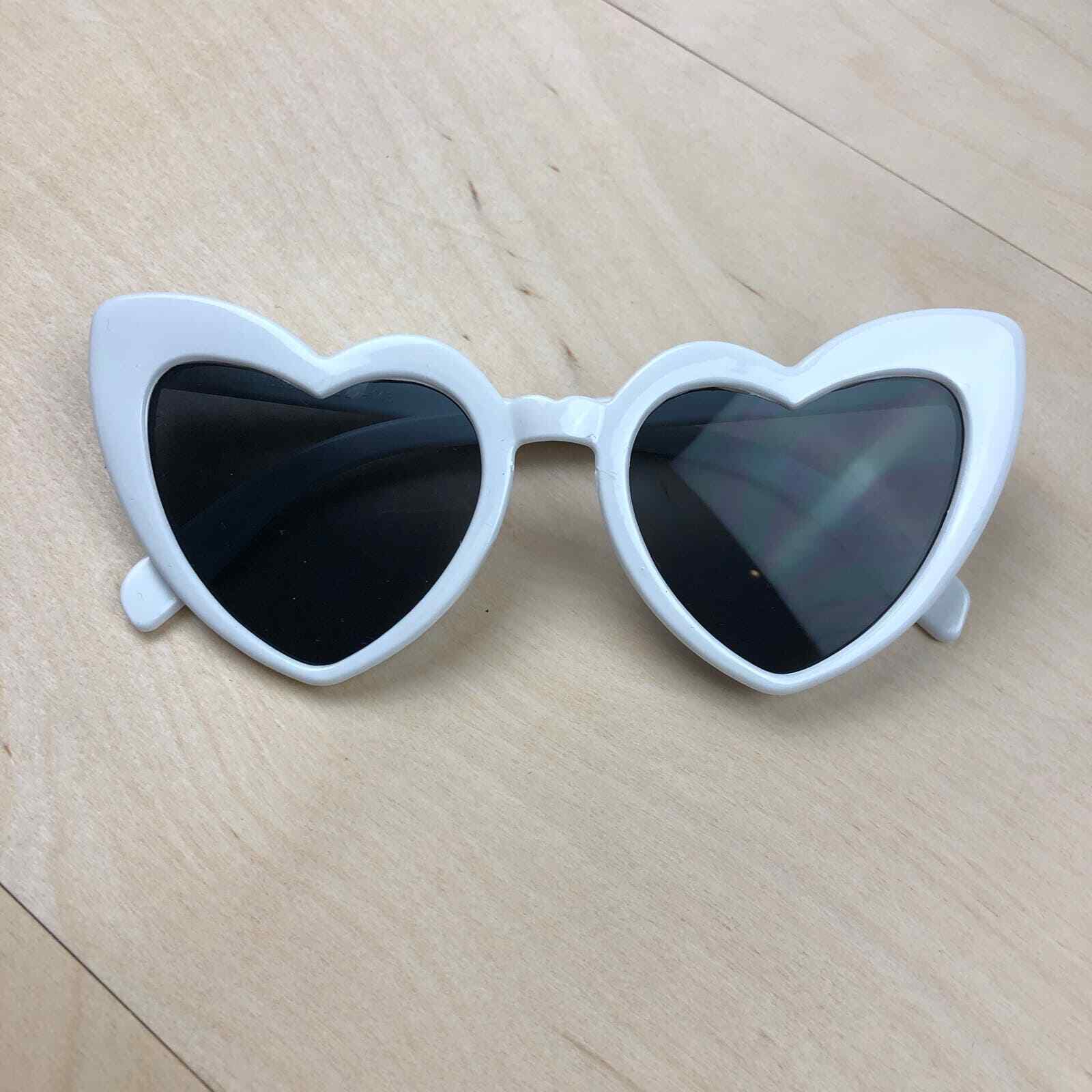 NEW White Heart Shaped Cat Eye Mod Style Sunglasses – One Size Women’s ...