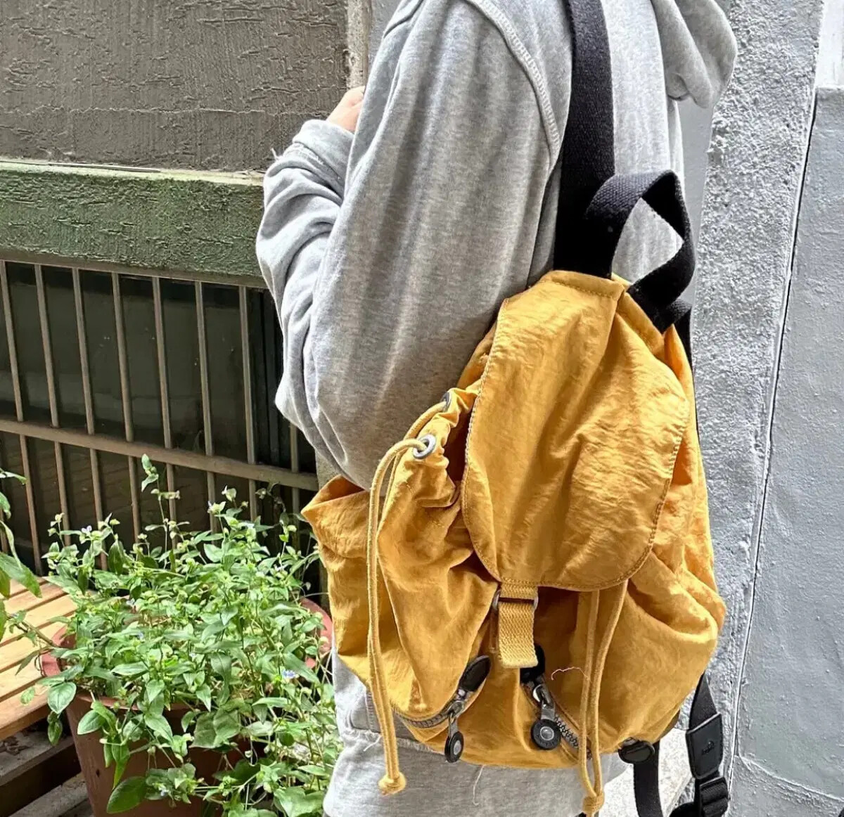 Vintage Captain Kipling Yellow Baffle Backpack - Gem