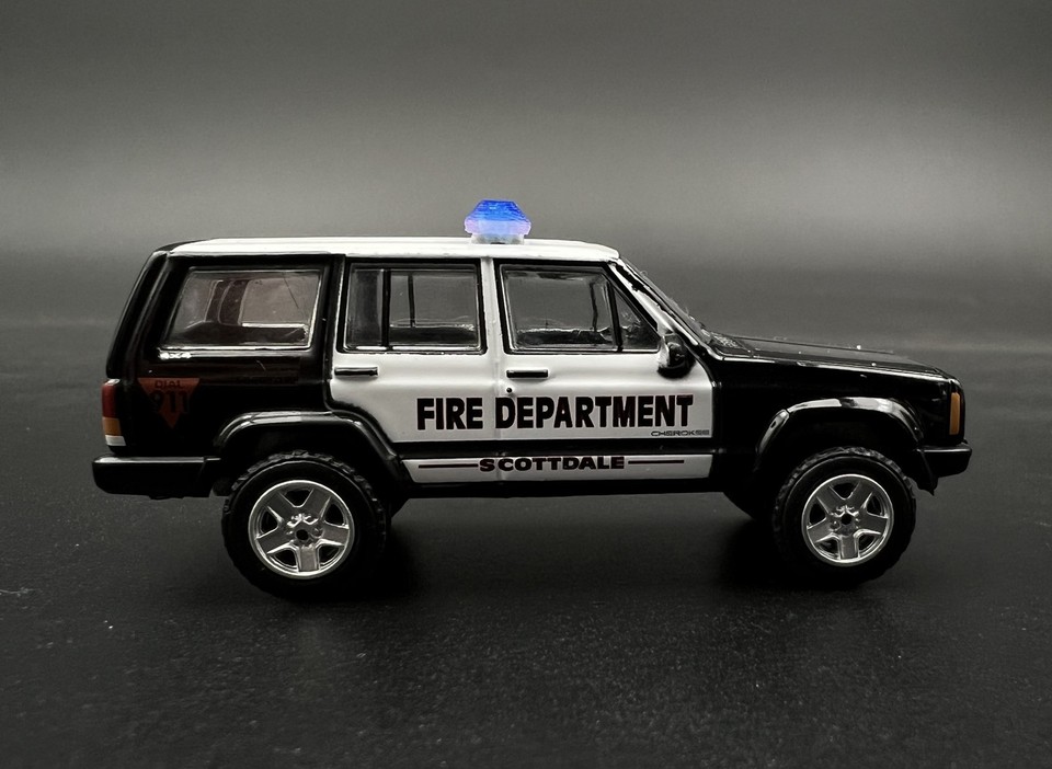 2 Pack 1/64 Scale Code 3 MX7000 Blue Red Lightbar Greenlight Police ...
