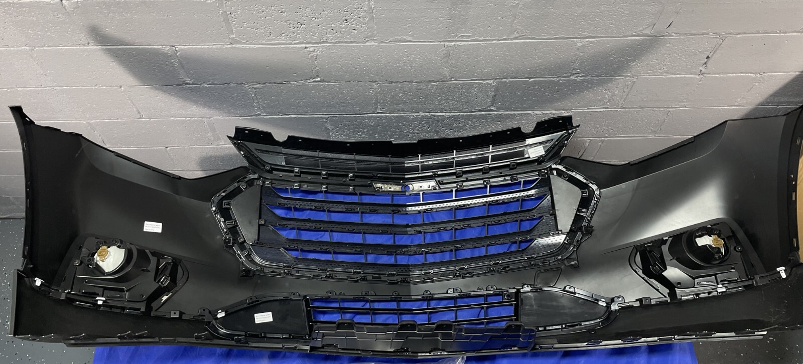 For 2018 2019 2020 2021 Chevrolet Traverse Complete Front Bumper ...