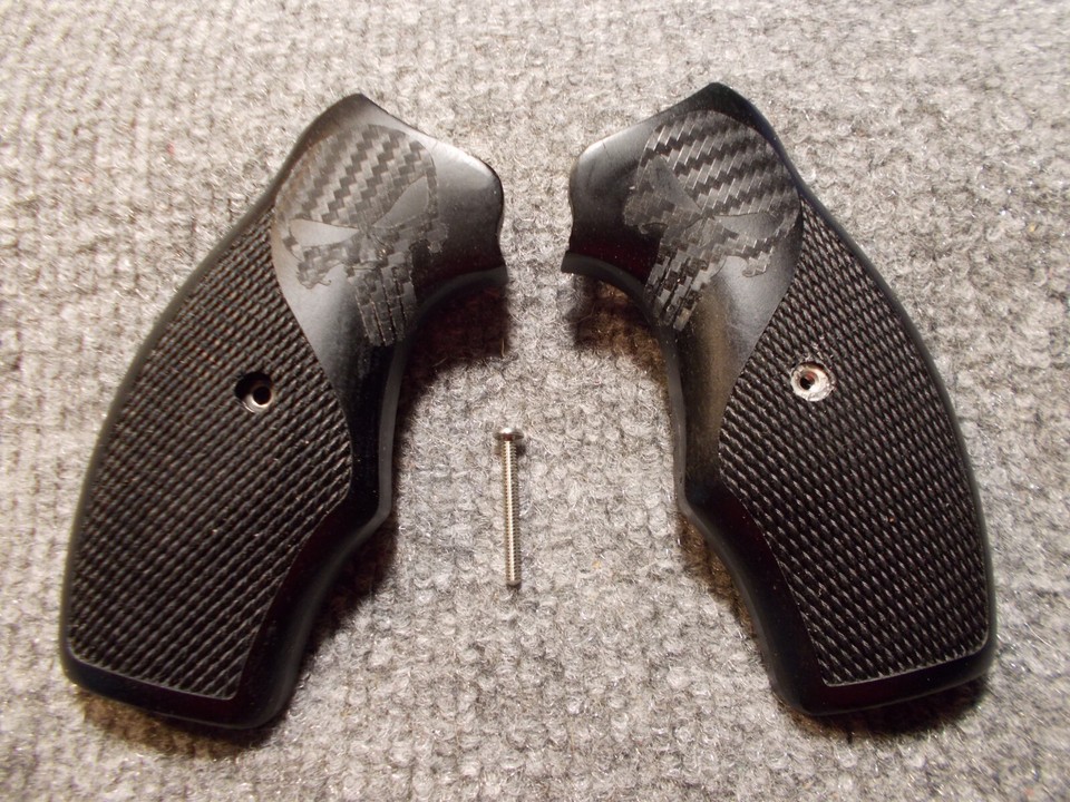 Custom Extended Skull Grips for Rock Island M206 and Armscor M200 Black ...
