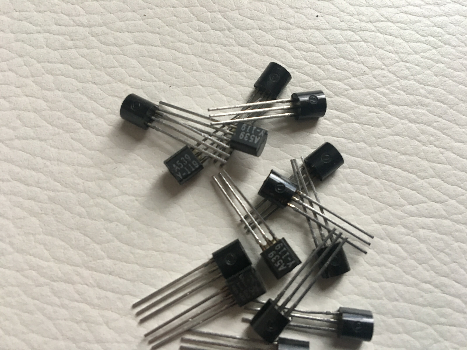 2SA539 Japan Transistor PNP 50v 200ma 250mw LOT OF 10 | eBay