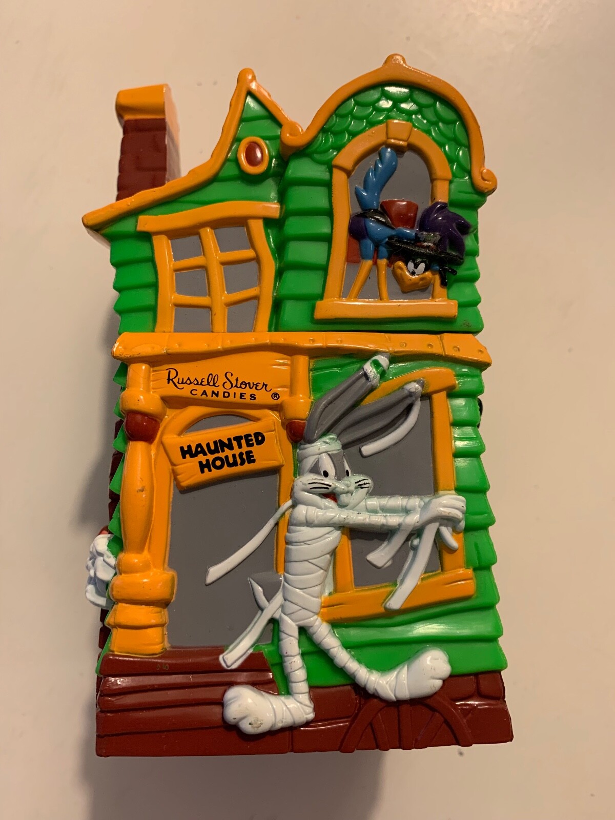 VTG Looney Tunes 1997 Russell Stover Candy Halloween Haunted House Coin ...