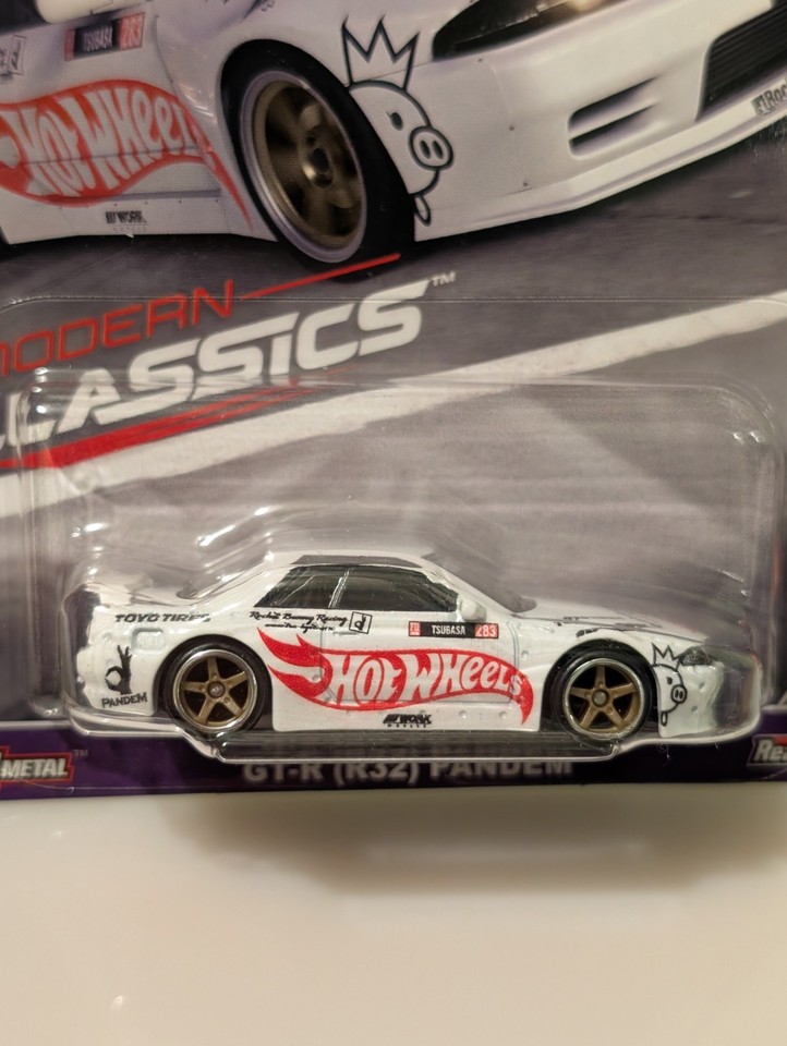Hot Wheels Nissan Skyline GTR R32 Pandem - Modern Classics Car Culture ...