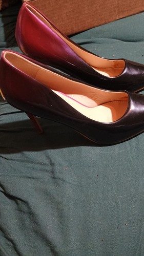 Sassy Black And Maroon Gradient Heels Size 9 Perfect For Any Occasion ...