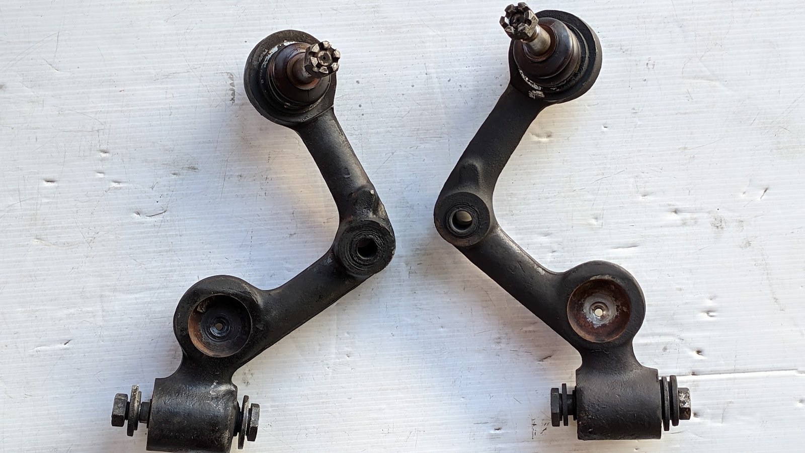 Rolls Royce Silver Shadow FRONT UPPER CONTROL ARM complete right and ...