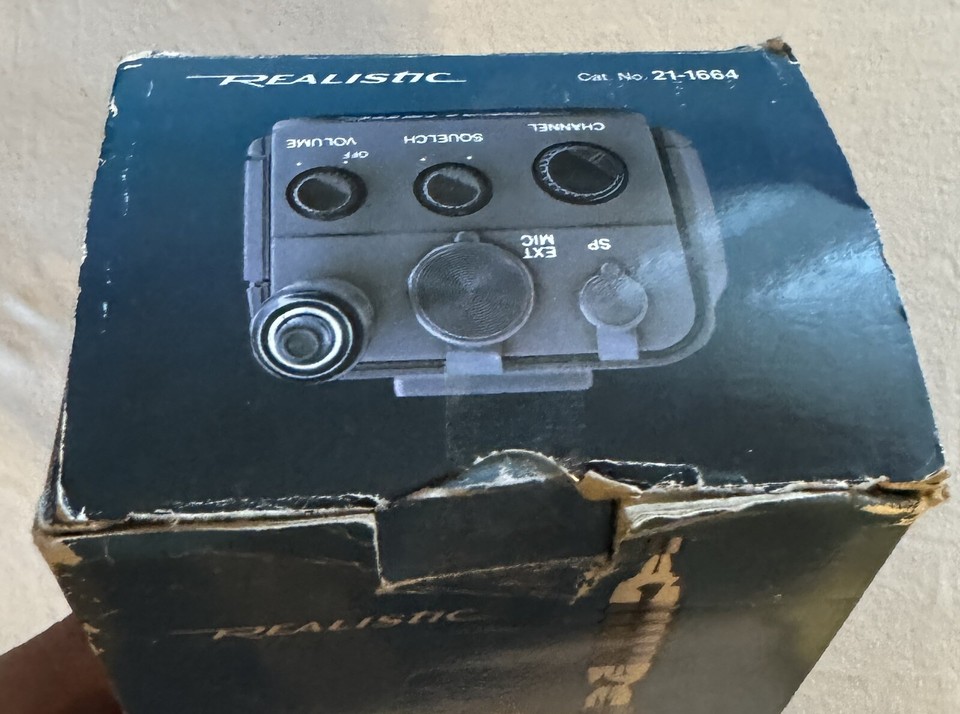 Realistic TRC 221 40-Channel Walkie Talkie CB Radio TRC-221 Radio Shack ...