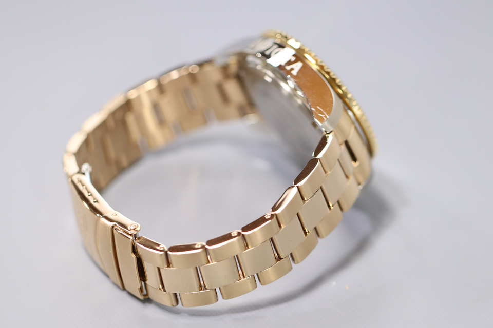 Invicta Men's Pro Diver Quartz Chrono 200m Two Tone Stainless Steel ...