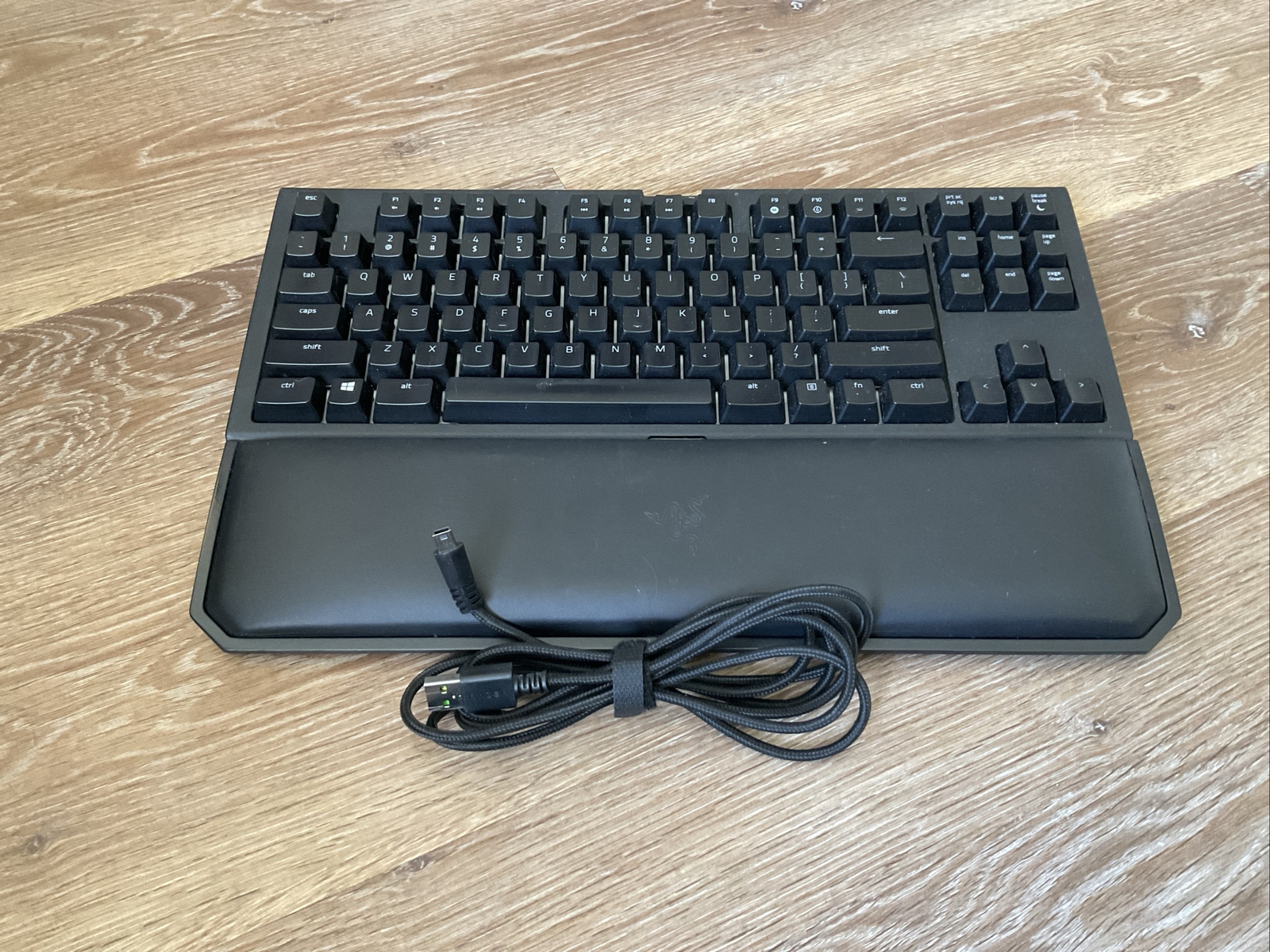Razer black widow chroma v2 Green Switches | eBay