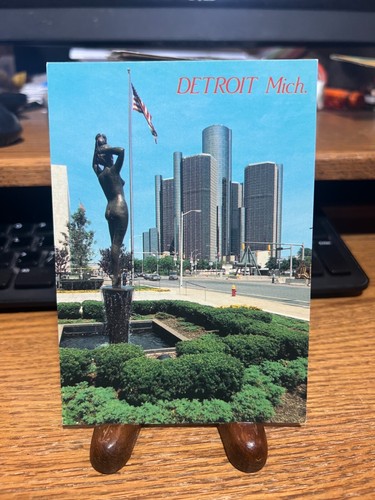 4x6 Postcard not Posted Detroit Michigan The Renaissance Center GM ...