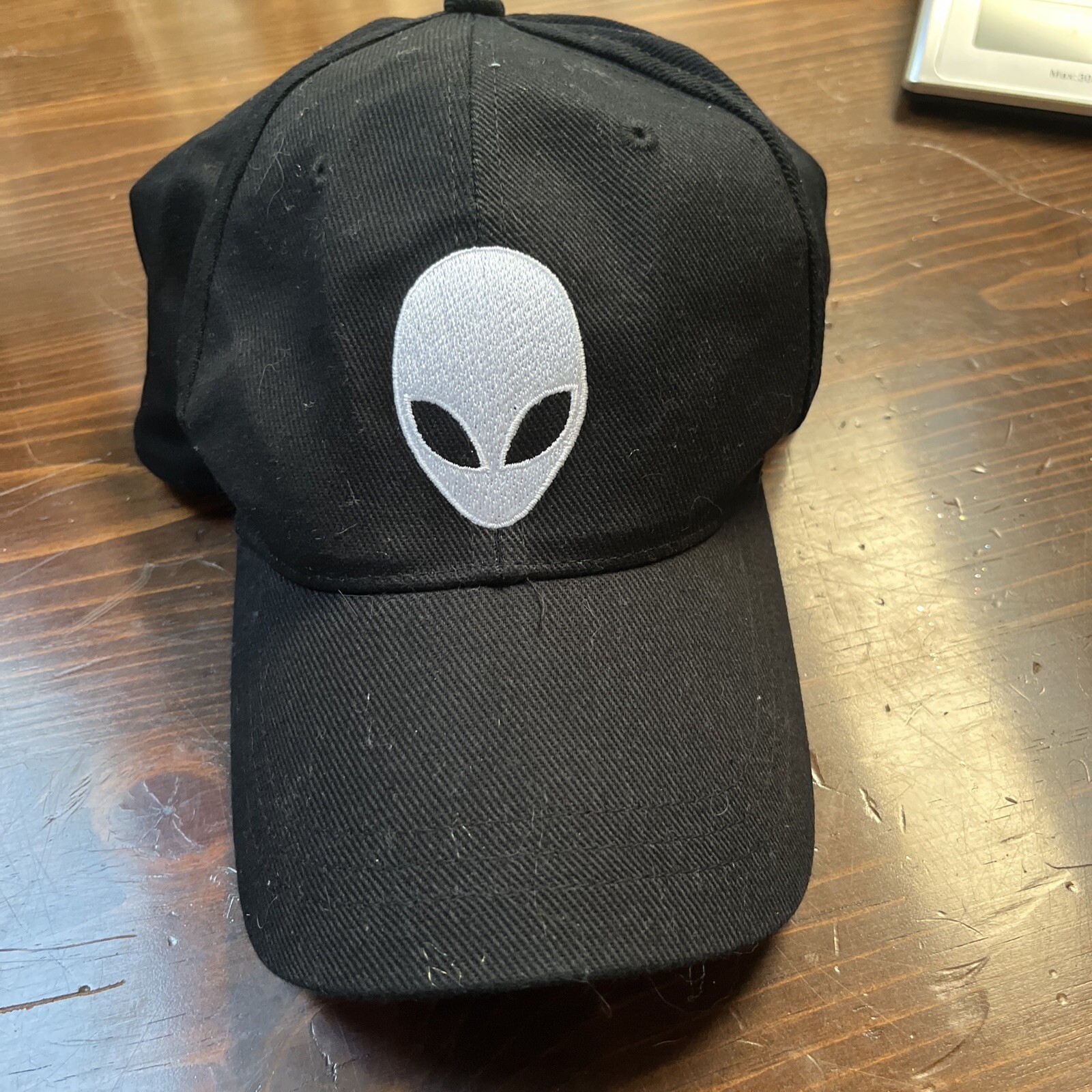 Alienware Embroidered Alien Logo Black Baseball Cap H… - Gem