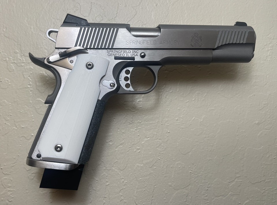 1911 .45 Wall Mount (R) - Low Profile Gun Rack - Handgun Display | eBay