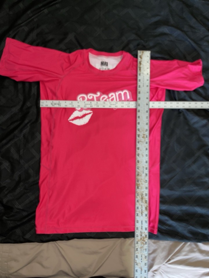 MA1 Apparel B Team Jiu Jitsu Rash Guard 2XL Barbie Pink Lips Craig ...