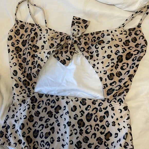 Reformation leopard one piece swimsuit - Gem