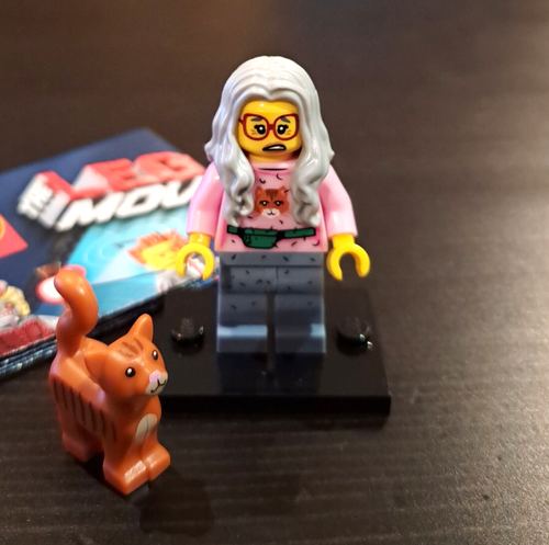 2014 Lego – Minifigures – The Lego Movie – Mrs. Scratchen-Post #6 ...