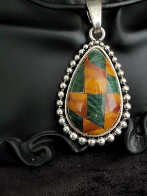 UNIQUE HANDMADE Mookaite and Green Prase INTARSIA GEMSTONE PENDANT ...
