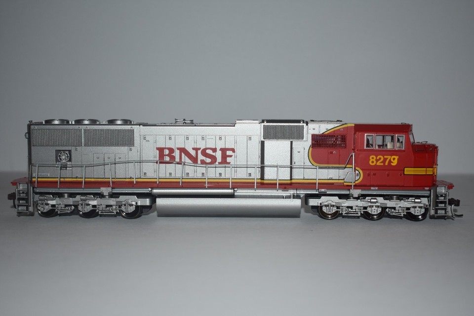 HO Scale Athearn Genesis BNSF SD75I DCC Diesel Locomotive 8279 J41048 | eBay