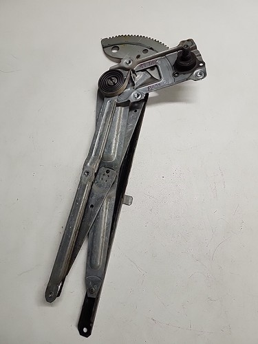 1995-2004 Toyota Tacoma Front Passenger Window Regulator 69810-04080 ...