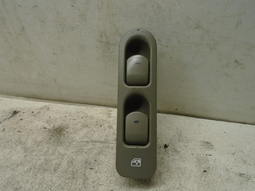 01 02 03 04 05 Saturn L200 L300 Right Front Power Window Switch OEM ...