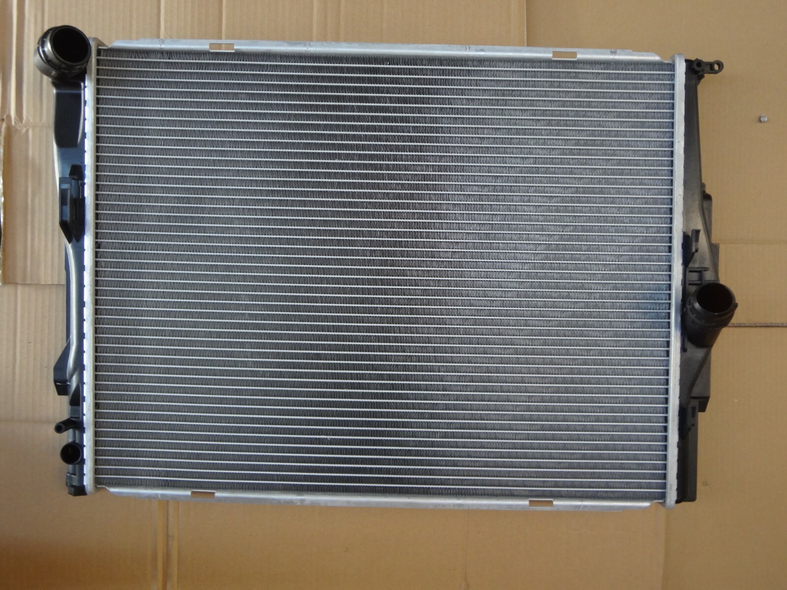RADIATOR For BMW 3 Series E90 E91 E92 E93 320i 323i 325i 330i Auto Man ...