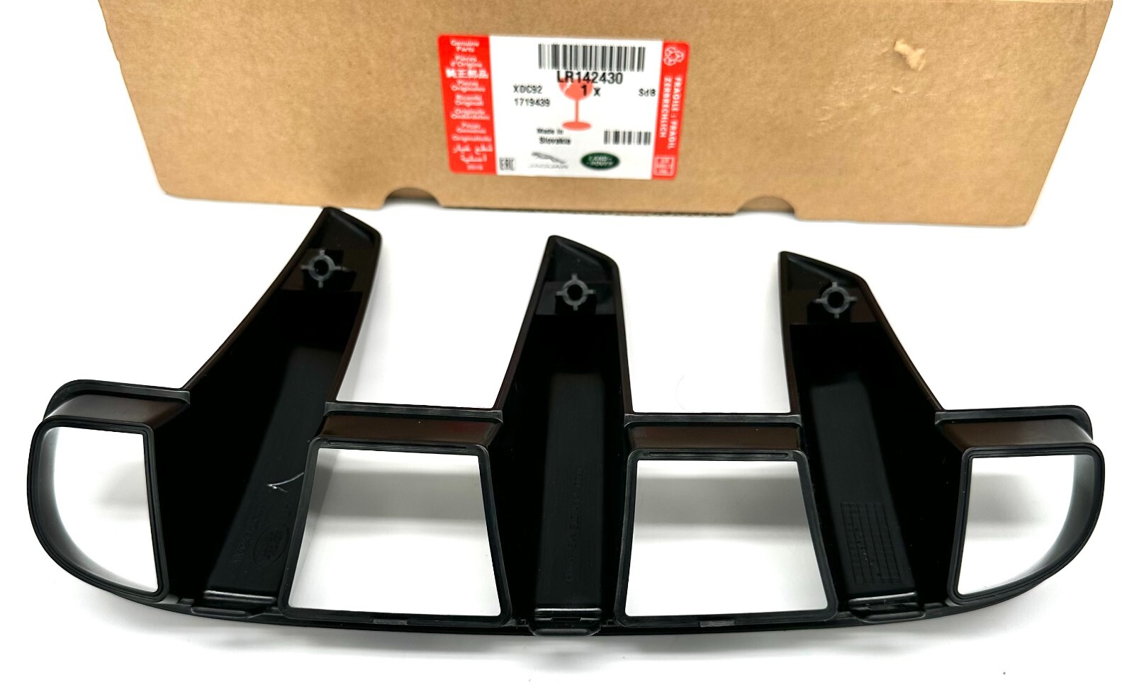 Land Rover Discovery Front Bumper Side Vent Lh (Gloss Black) LR142430 ...