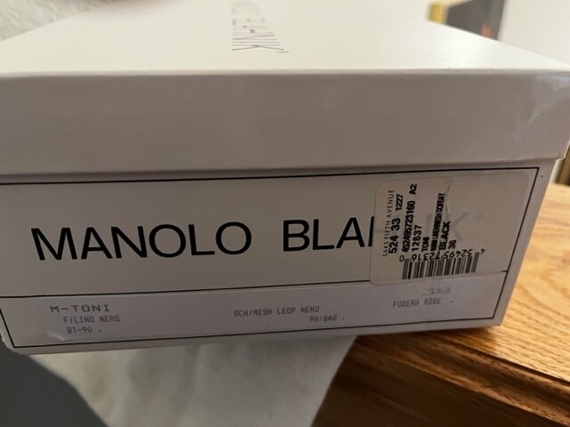 Pair of Monolo Blanik high heels - Gem