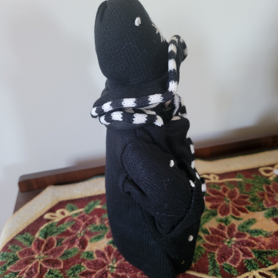 Pair of Bean Bag Snowmen Decorations Dressed In Black & White | eBay