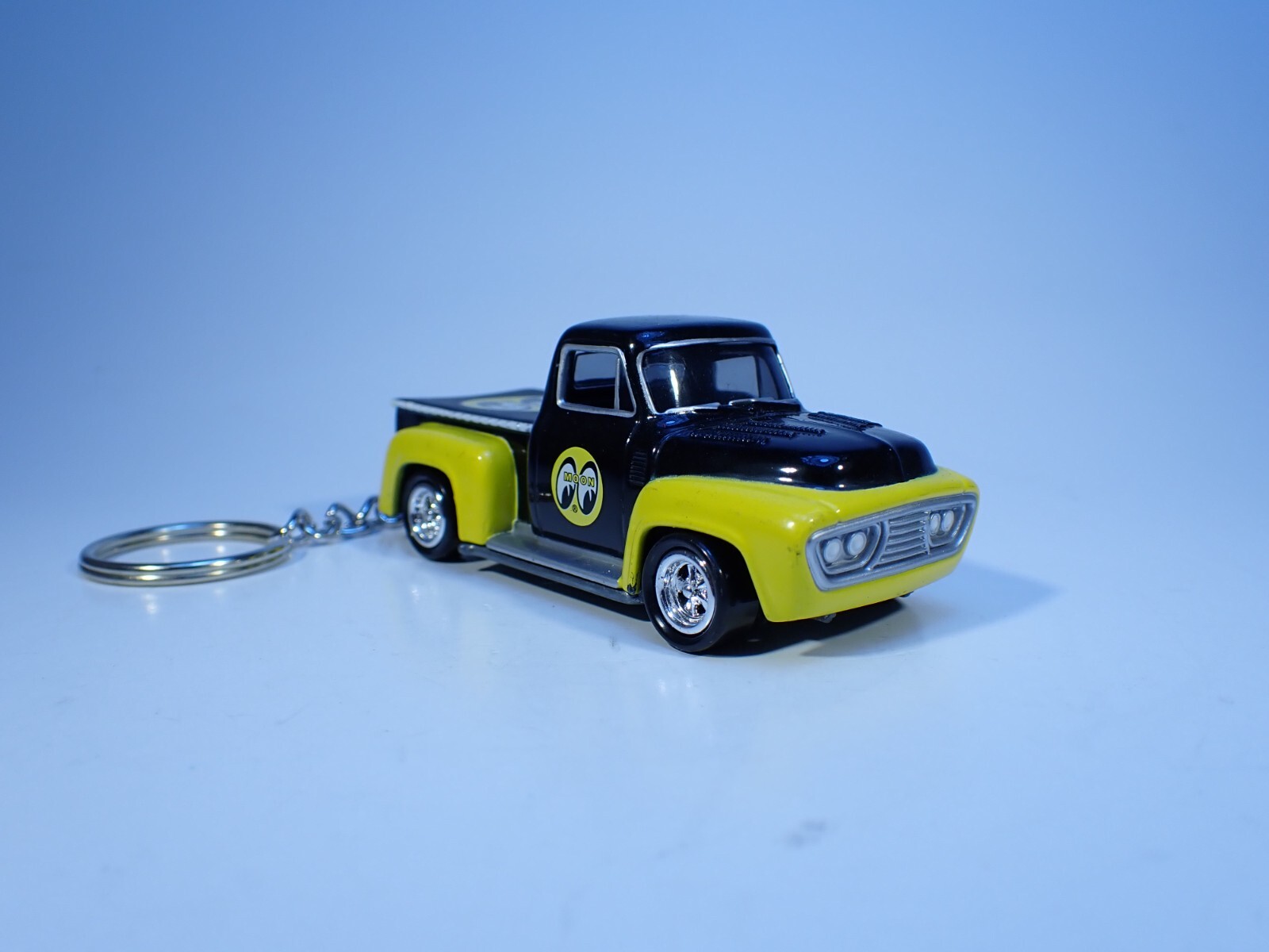 keychain MOON EYES Custom 1950s Ford Pickup truck key chain | eBay