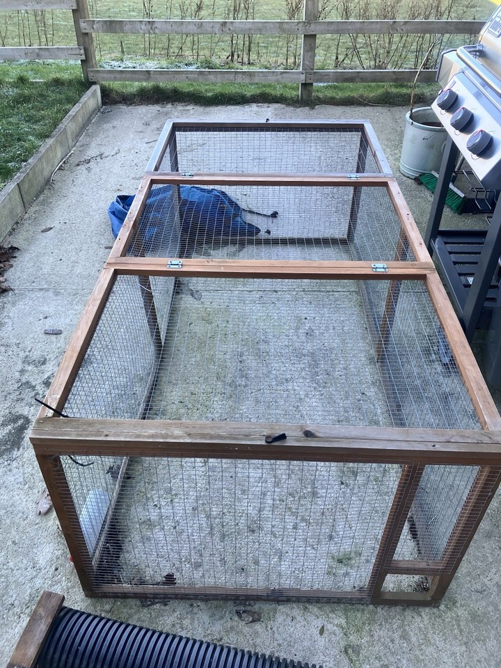 Rabbit Hutch and Run | eBay UK