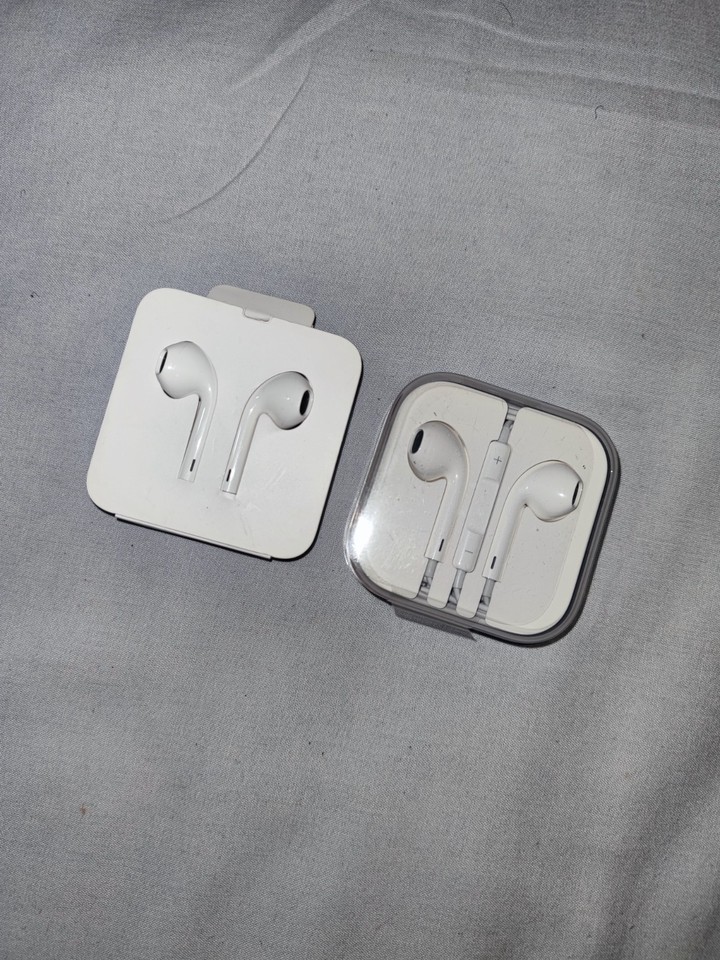 APPLE EARPOD'S, WIRED, EARBUD (IN-EAR), WHITE - 1 3.5mm JACK & 1 ...