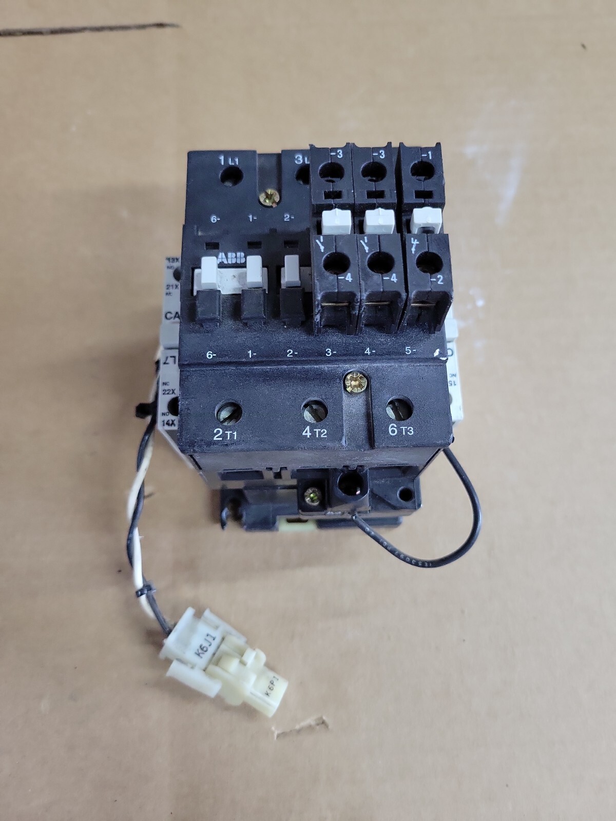 ABB BE75 CONTACTOR 60 HP @ 460 VAC 3 PHASE 105 AMP @ 600 VAC MAX 24 VDC ...