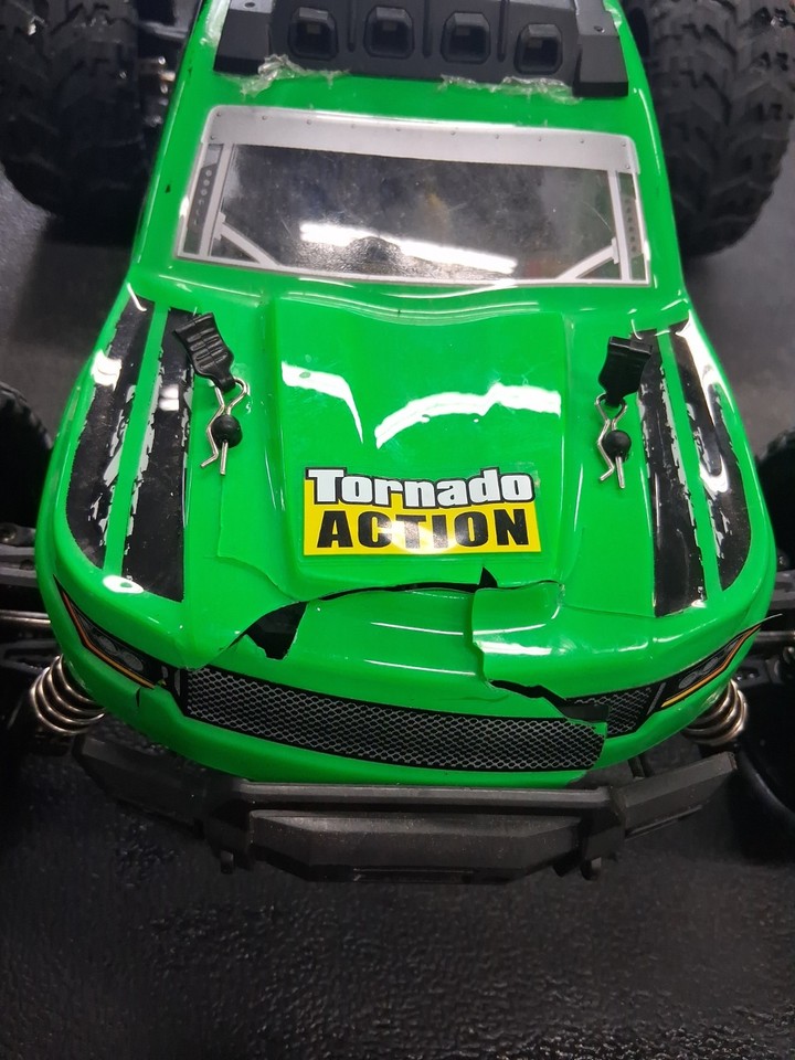 Used RC Car Flyhal FC610 1/10 4WD Off-Road Truck Brushed LED Lights ...