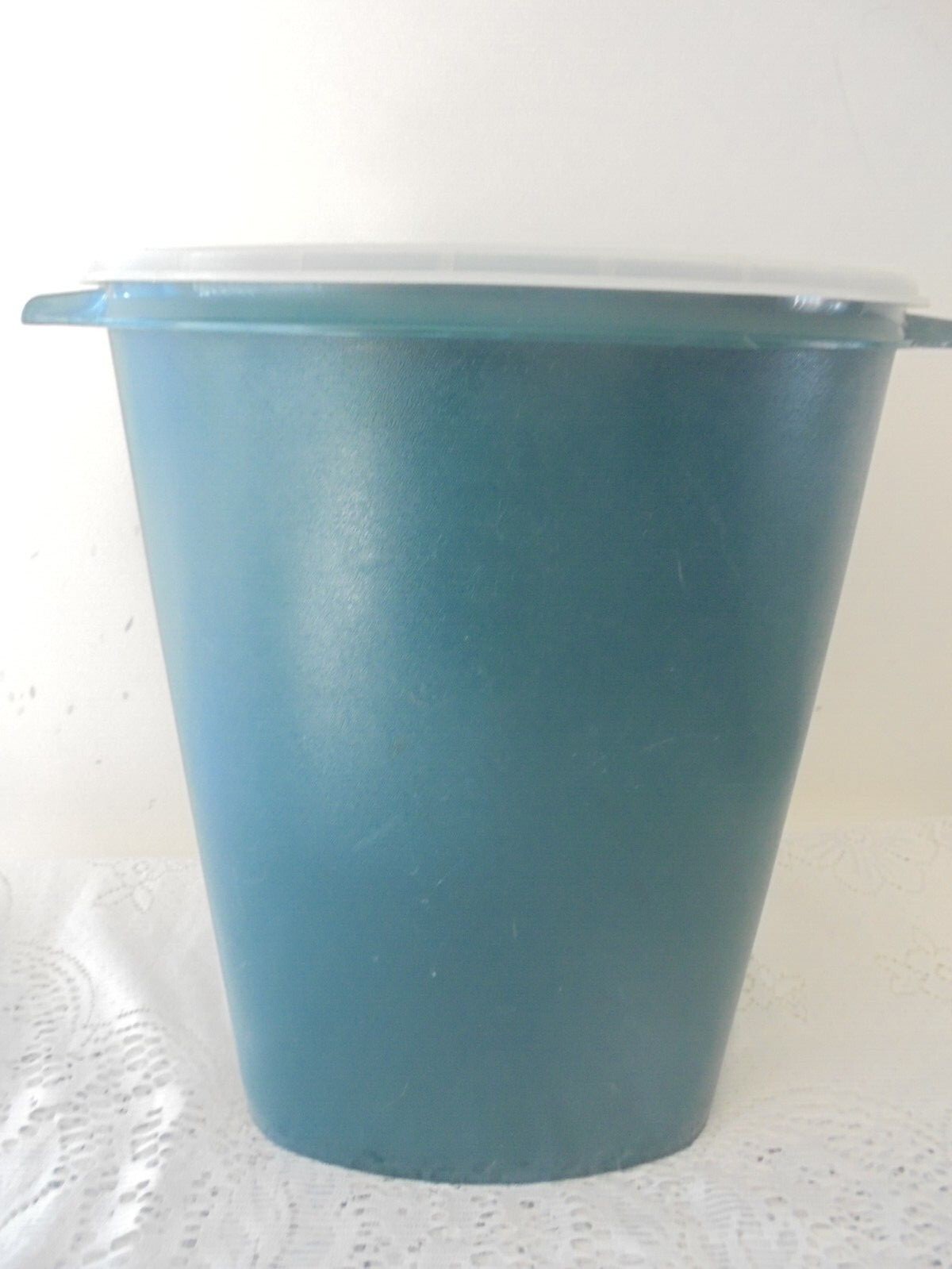 TUPPERWARE LARGE JUMBO STORAGE CONTAINER 12 LITRES 48 CUPS CAPACITY ...