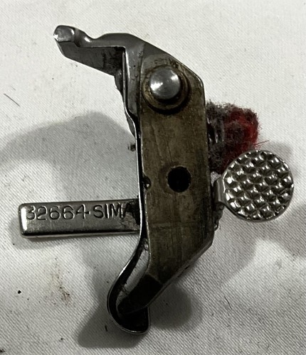 Vintage SINGER SEWING MACHINE MODEL 99 ~ BOBBIN EJECTOR SIMANCO 32664 ...