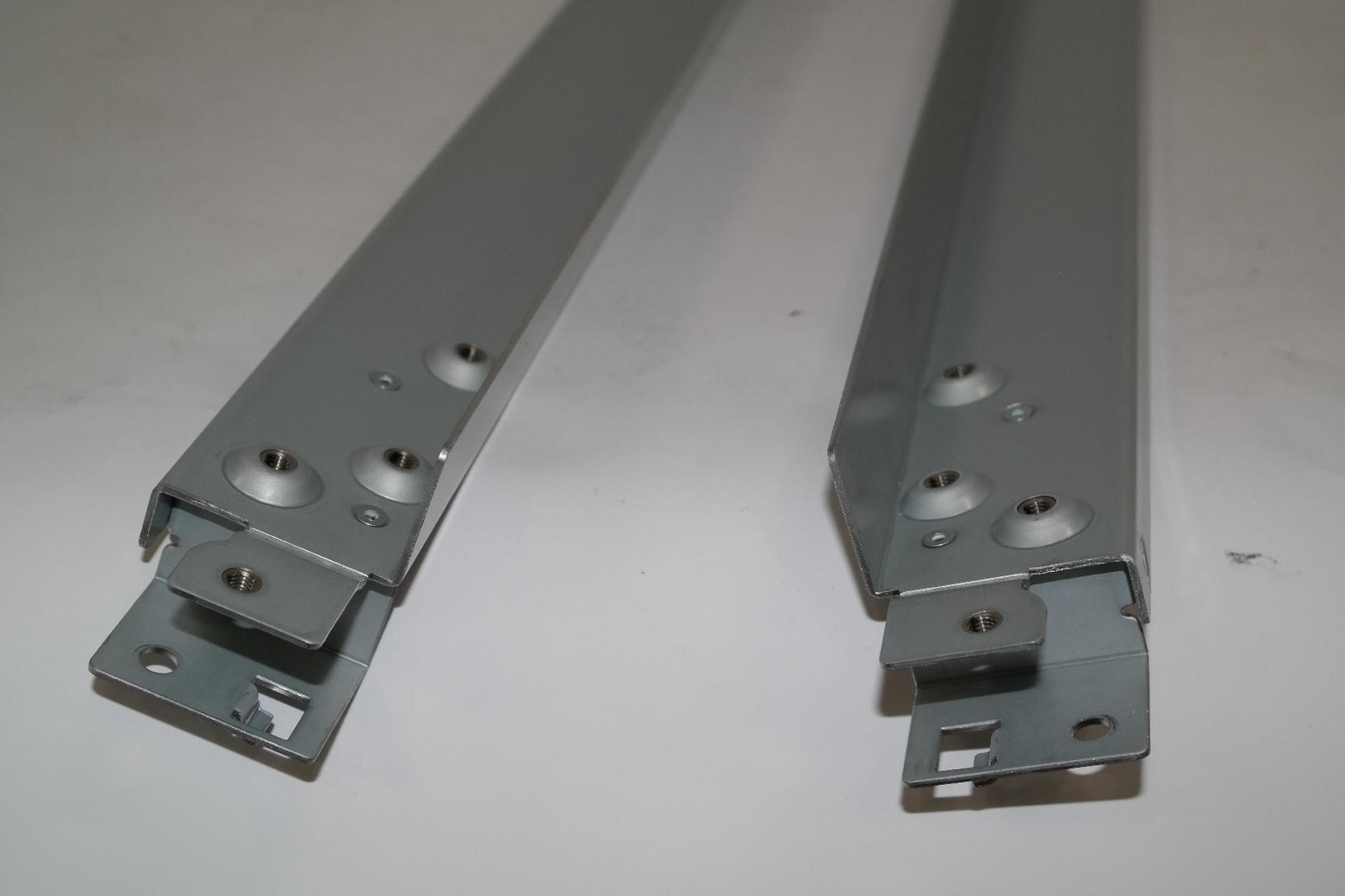 NETAPP 111-00595 111-00596 LEFT AND RIGHT RAIL KIT FOR DS2246 DS4243 ...