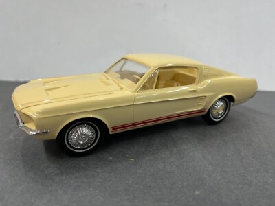 C9 1967 Ford Mustang Fastback Yellow friction Promo Car Vintage 1/25 ...